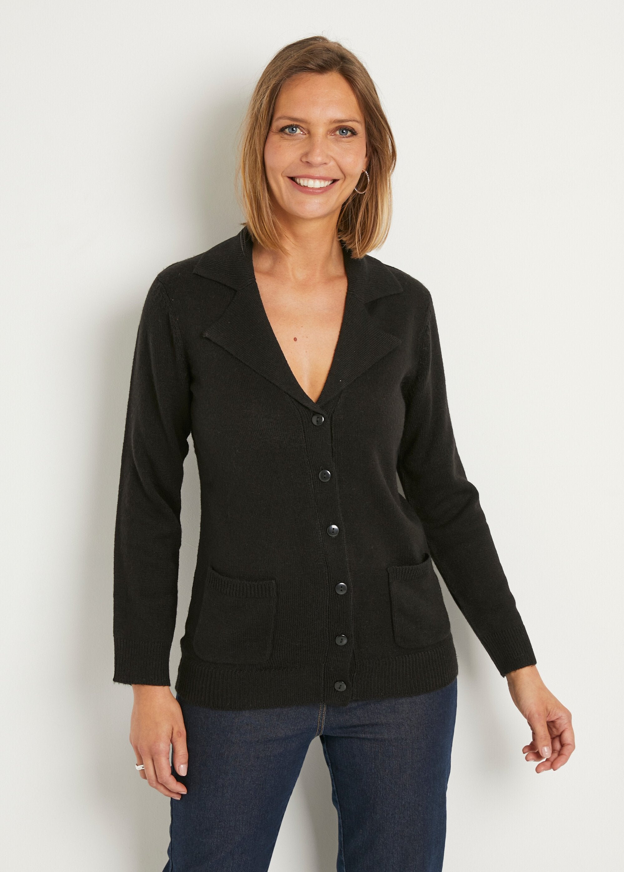 Mid-length buttoned cardigan with tailored collar Black | Afibel