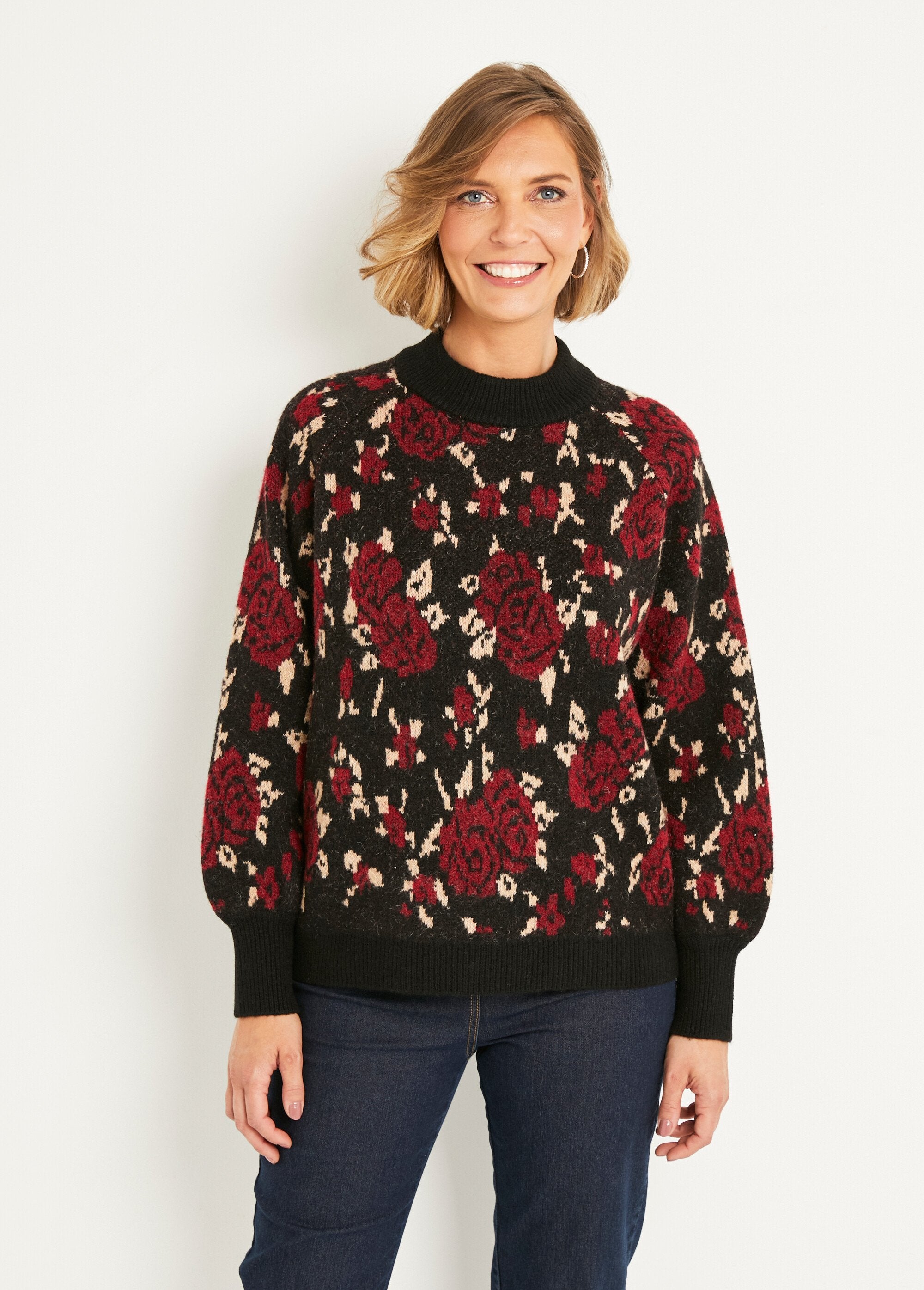 Warm raglan collar floral jacquard sweater Black and red | Afibel