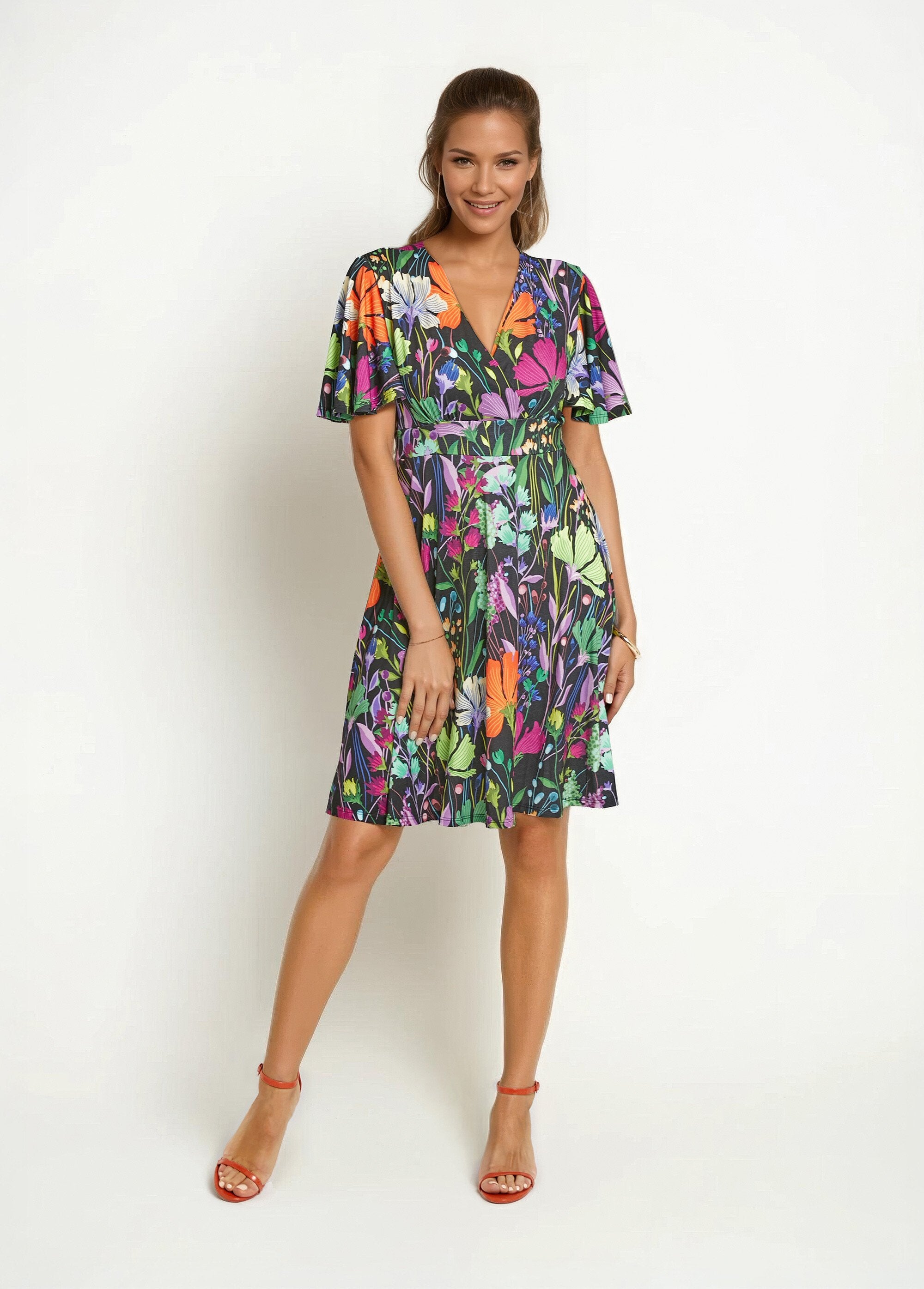 Short, flowing dress with butterfly sleeves and floral print Prints ...